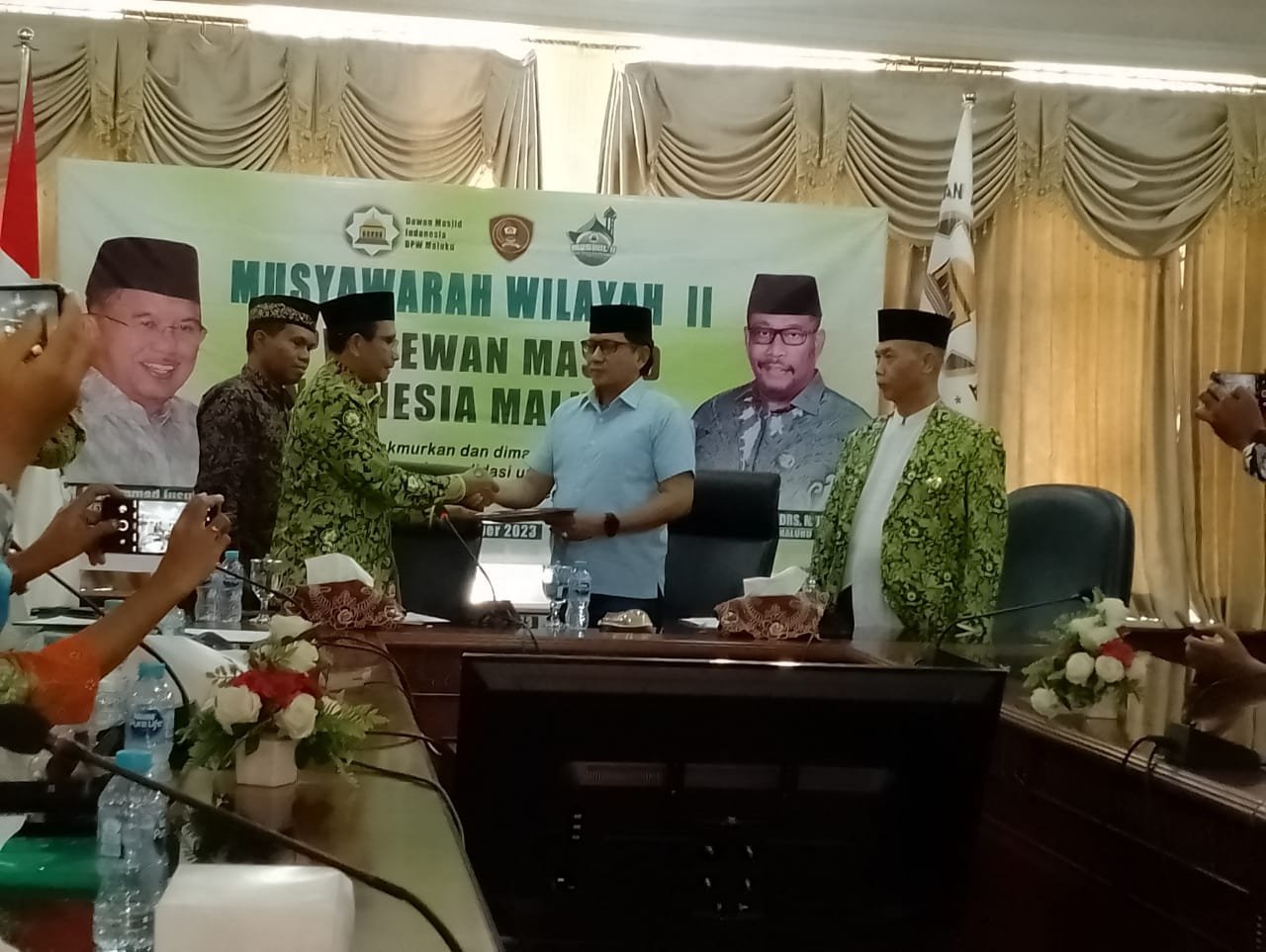 Sadali Ie Pimpin Dewan Masjid Indonesia Wilayah Maluku Masa Bakti 2023 ...