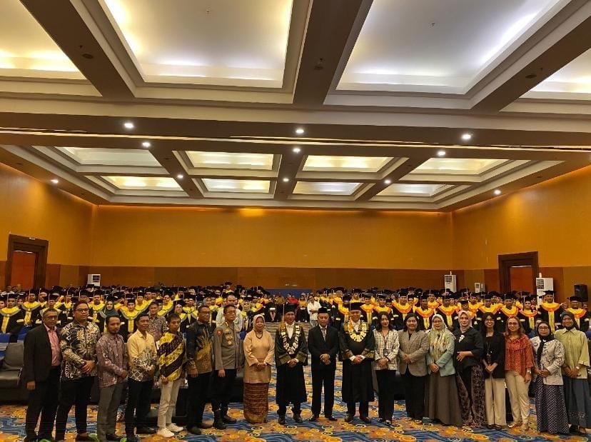 Wisuda UT Ambon 2025 : Pendidikan Jarak Jauh Jawab Kebutuhan SDM Maluku ...